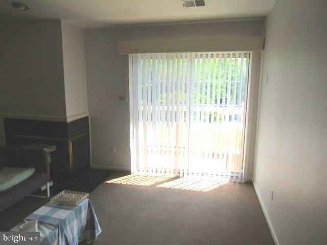 104 Heritage Boulevard # 9