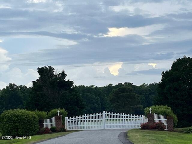 104 Heritage Point Dr, Edenton, NC 27932 | MLS #100507 | Compass