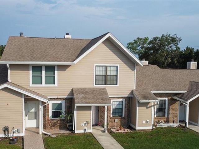 104 Hidden Arbor Ct, Sanford, FL 32773