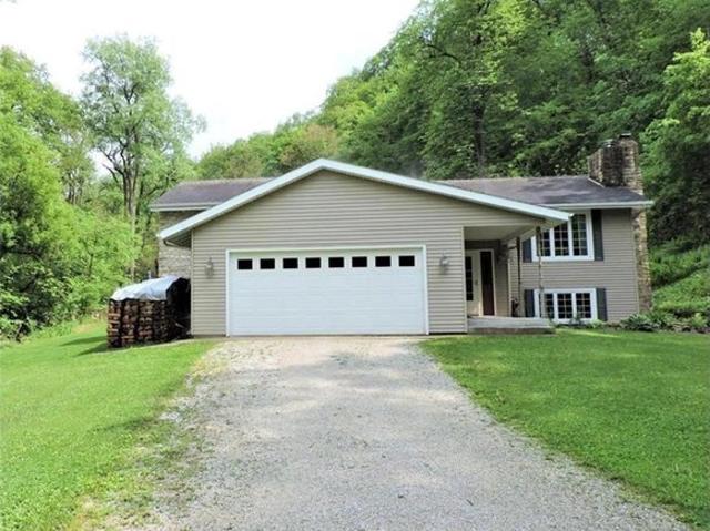 104 Hidden Valley Dr, Lanesboro, MN 55949