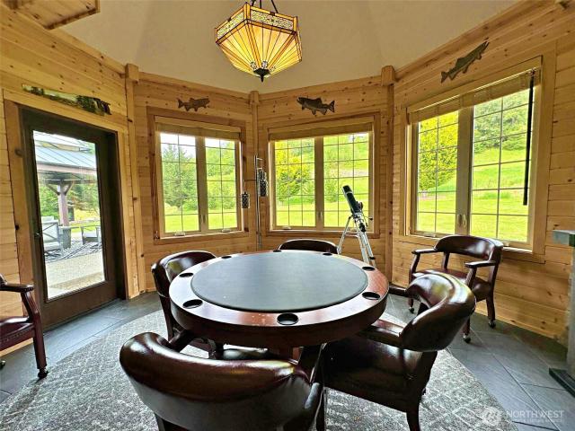 104 Hummingbird Lane