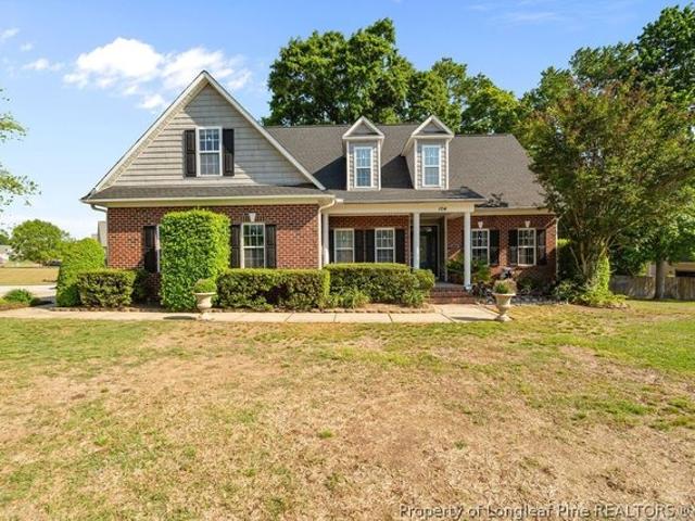 104 Hurdle Ln, Raeford, NC 28376