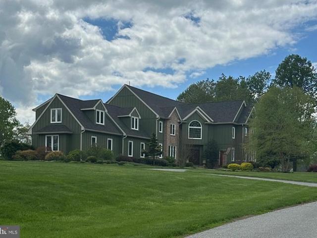 104 Indian Springs Rd, Kennett Square, PA 19348