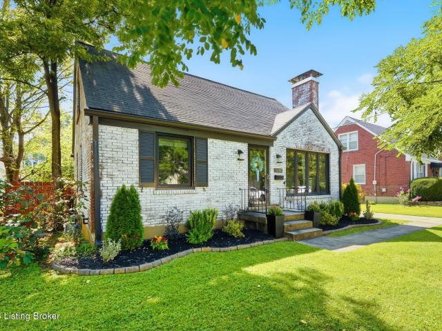 104 Iola Rd