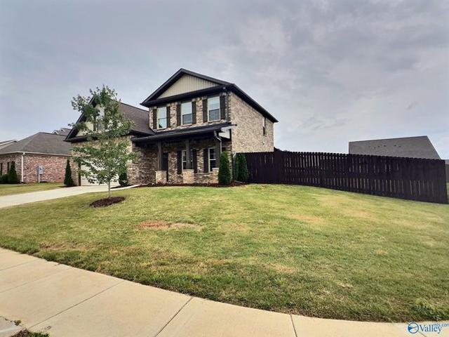 104 Ivy Vine Dr, Toney, AL 35773