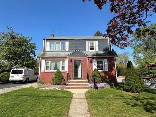 104 John Pl, Bergenfield, NJ 07621