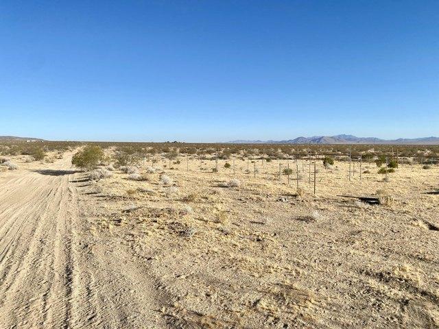 104 Joshua Tree Rd, Johnson Valley, CA 92285