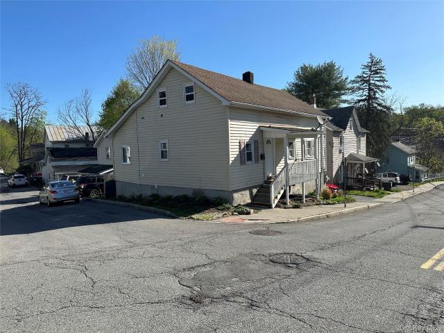 104 Oak St, Walden, NY 12586 | MLS #987315 | Compass