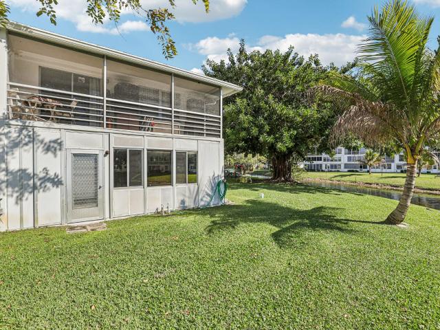 104 Oakridge H, Unit H, Deerfield Beach, FL 33442 | MLS #R11158