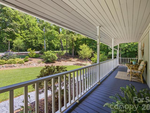 104 Oakwood Drive