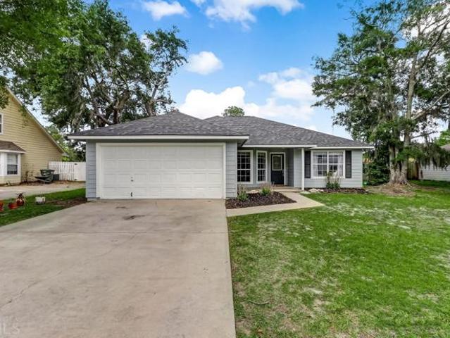 104 Old Pond Dr, Kingsland, GA 31548