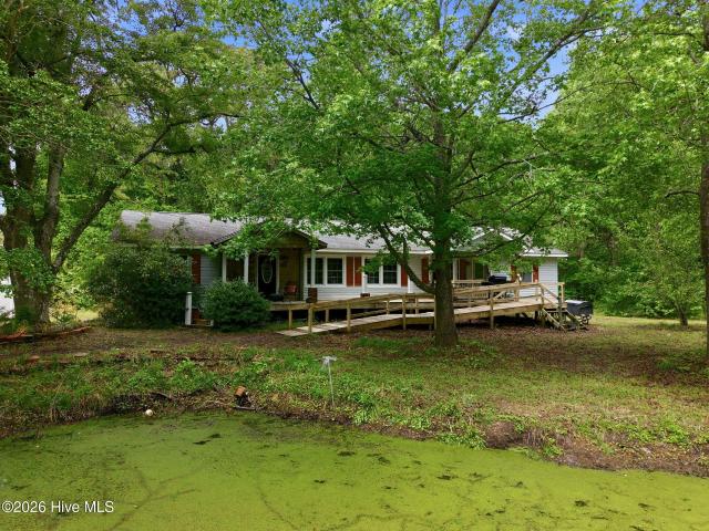 104 Old River Road