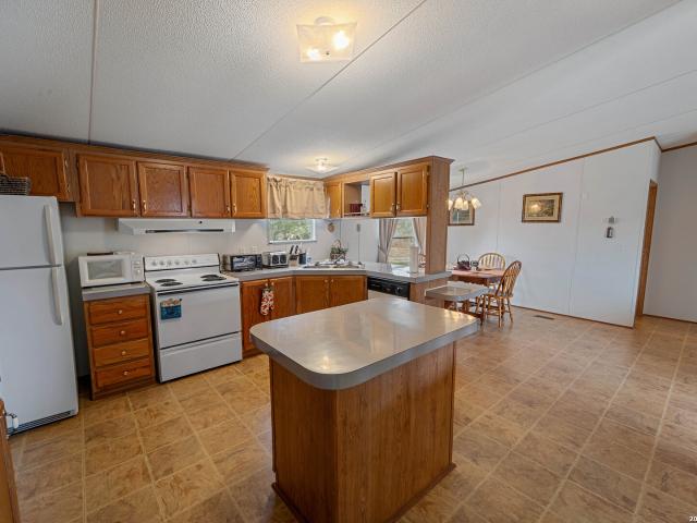 104 Longhorn Rd, Stockdale, TX 78160 | MLS #1947