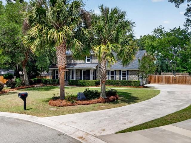 104 Laurens Ct, Summerville, SC 29485