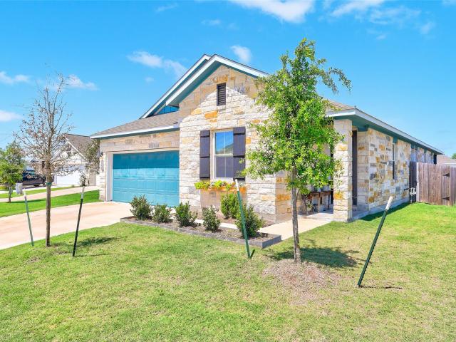 104 Ladolia Ln