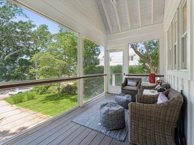 104 Lake Dr, Southampton, NY 11968 | MLS #389626