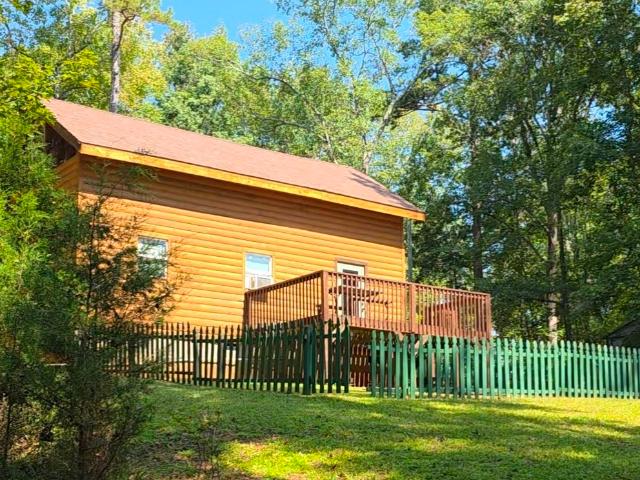 104 Lands End Drive
