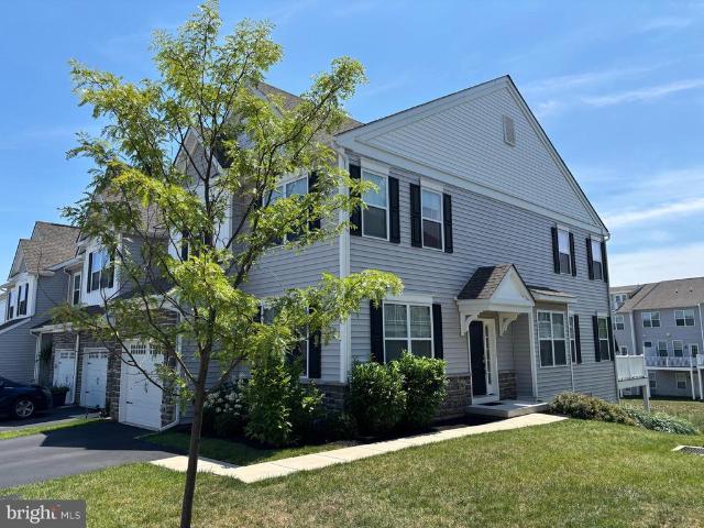 104 Larrabee Way
