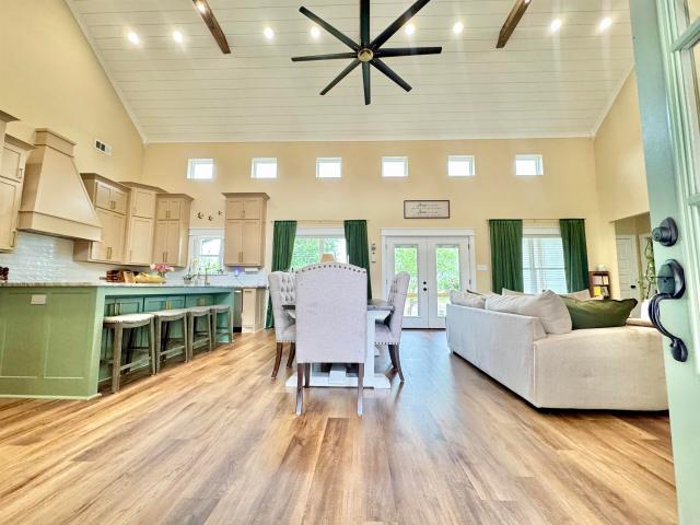 104 Lethamhill Cove