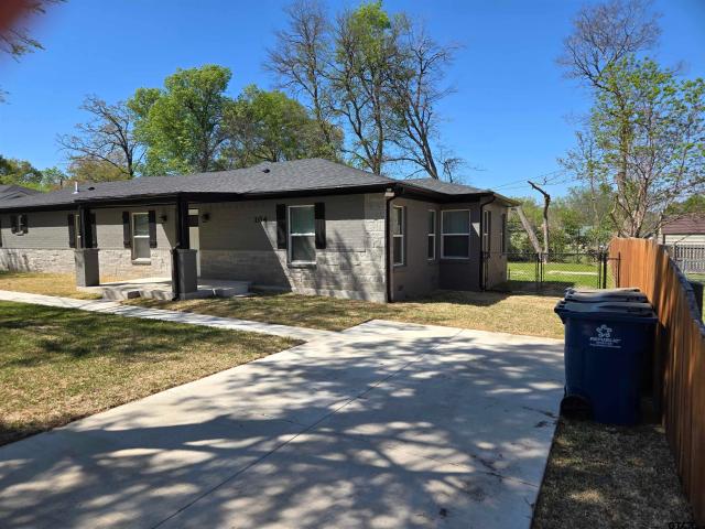 104 Leland Dr, Athens, TX 75751 | MLS #26005 | Compass