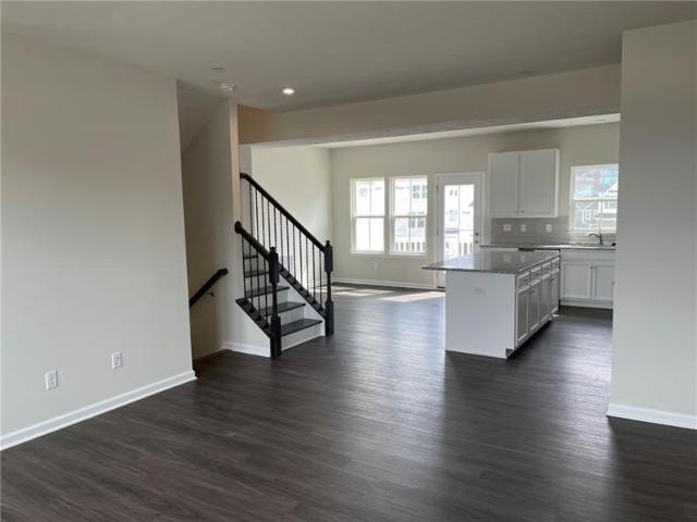 104 Lupine Dr