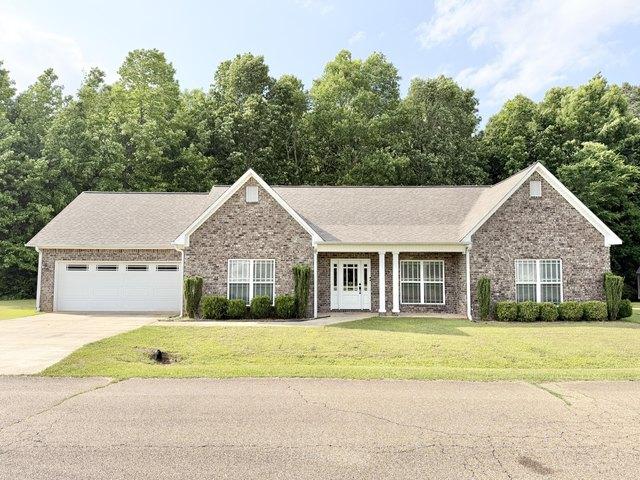 104 Mockingbird Ln, Caledonia, MS 39740