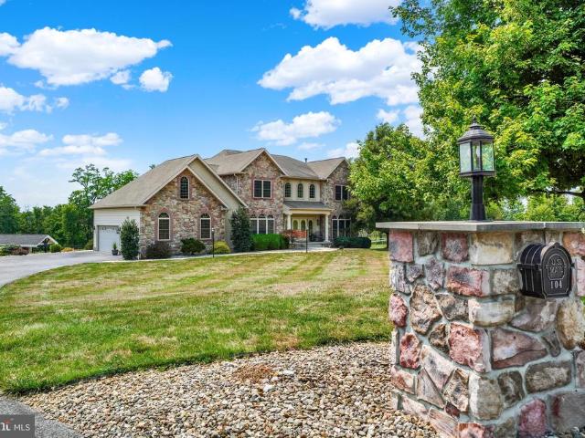 104 Monument Drive