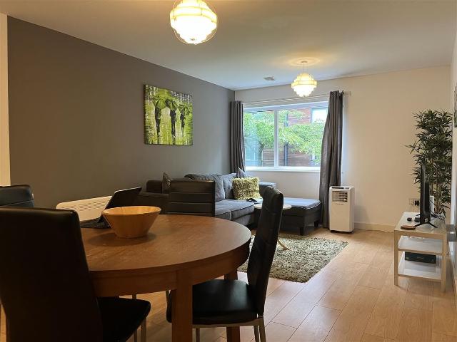 104, Madison Court, 52 Broadway, Salford Quays M50, 2 bed flat to rent, £1,095 pcm | PrimeLocation