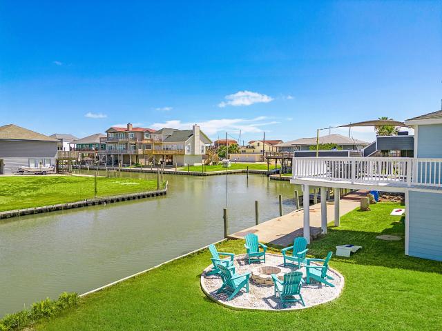 104 Marlin Ave, Freeport, TX 77541 | MLS #41544