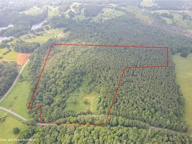 104 Martin Cemetery Rd, Carrollton, GA 30117