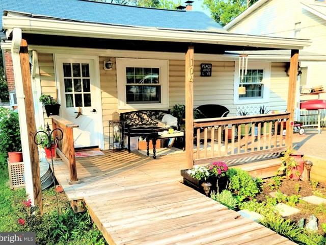 104 Meadow Rd, Riva, MD 21140