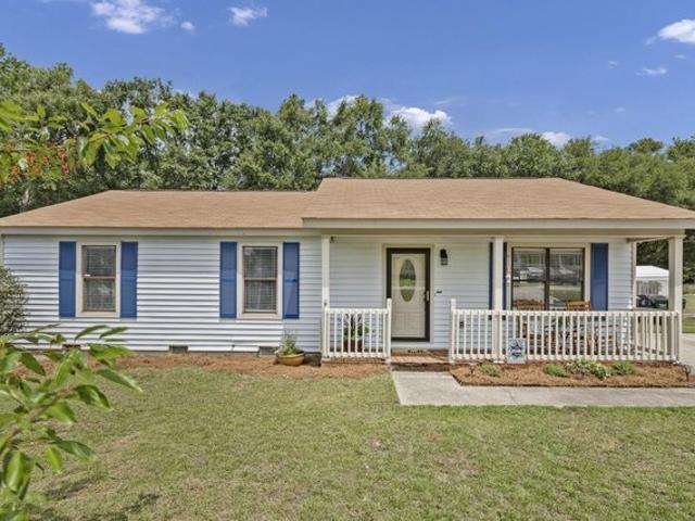 104 Meadow Wood Dr, Lexington, SC 29073