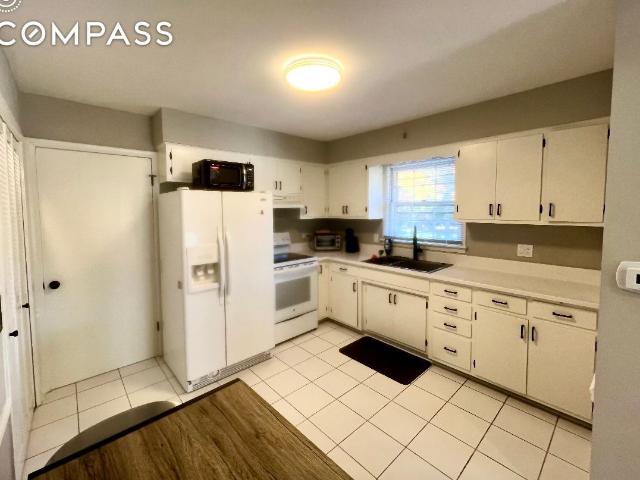 104 Michigan Ave, Highwood, IL