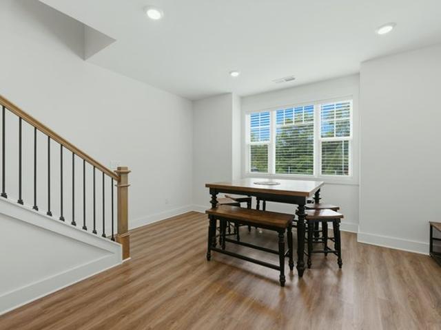 104 Mission Way SE, Atlanta, GA 30315