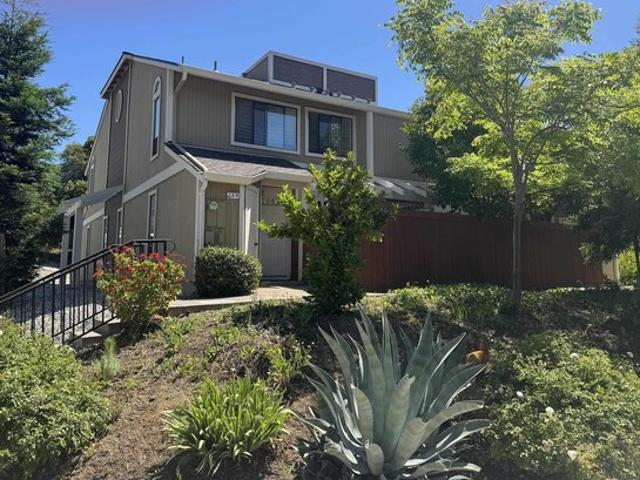104 Mission Dr, Pleasanton, CA 94566