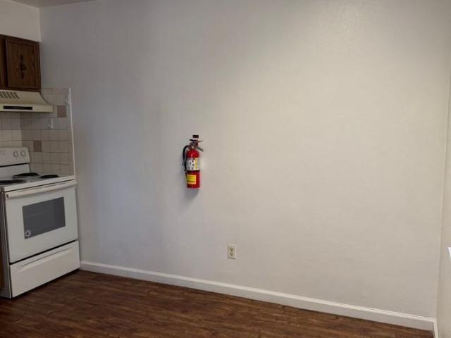 104 N 27th 2 Bedroom Apartment for Rent at 104 N 27th St, Belleville, IL 62226 Belleville