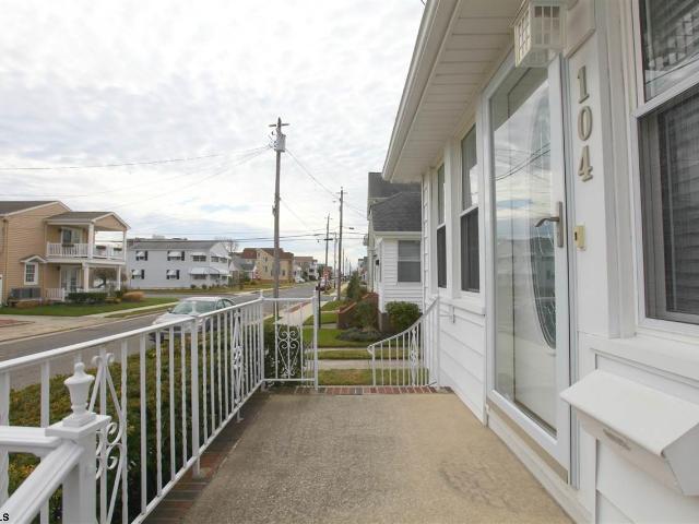 104 N 35th Ave