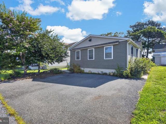104 N Bay Dr, Dover, DE 19901