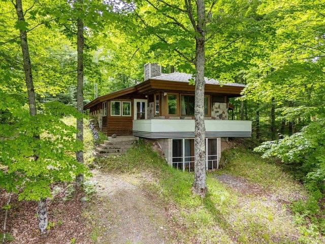 104 N Hagerman Lake Rd, Iron River, MI 49935