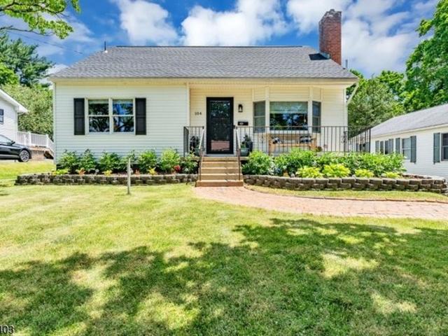 104 N Prospect St, Washington, NJ 07882