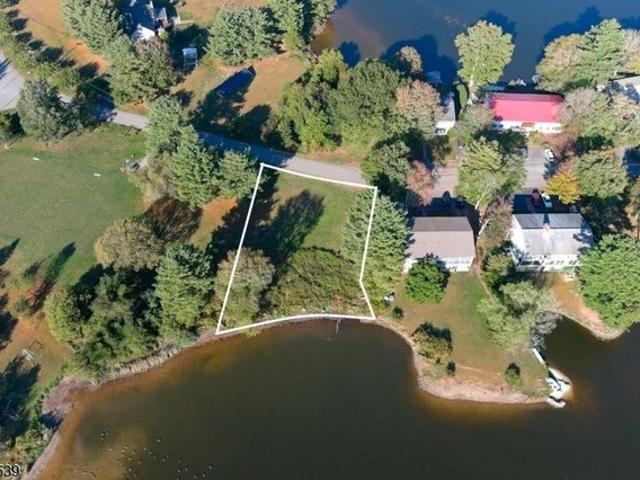 104 No Shore Pt, Montague, NJ 07827