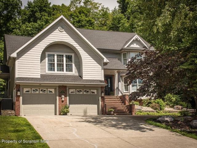 104 Nikelle Ln, South Abington Township, PA 18411