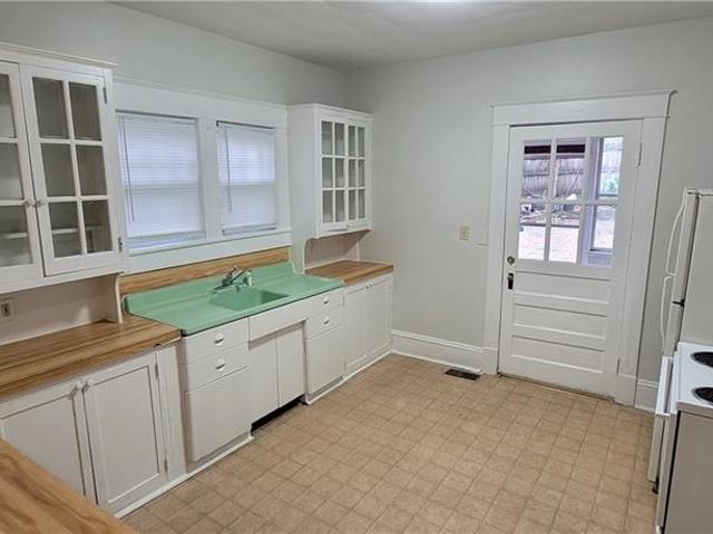 104 S Josephine Boyd St, Greensboro, NC 27403 | MLS #1212 | Compass