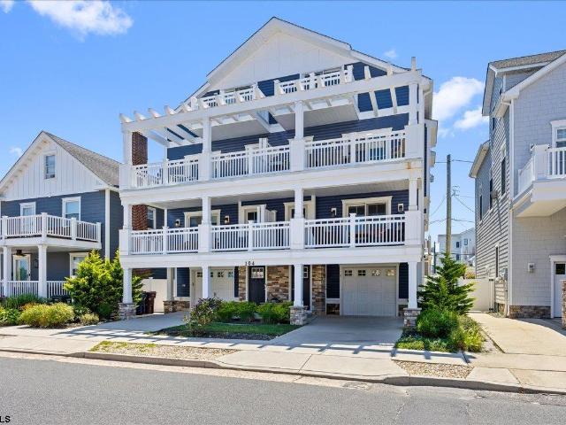 104 S New Haven Ave