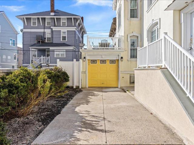 104 S Oakland Ave