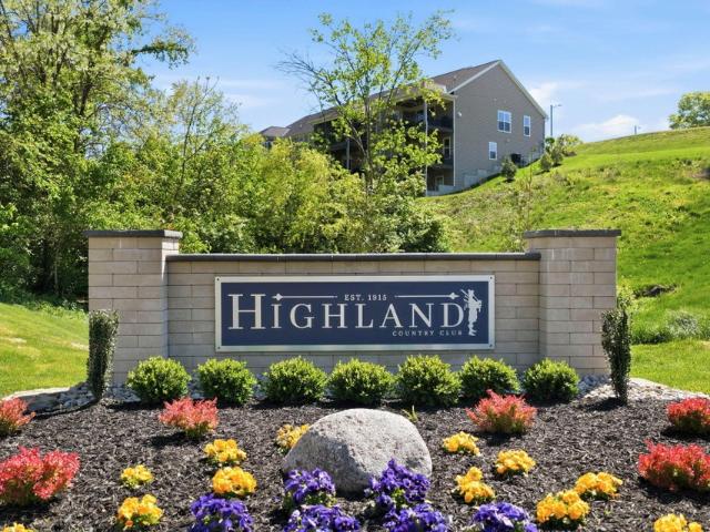 104 S Pinnacle Drive