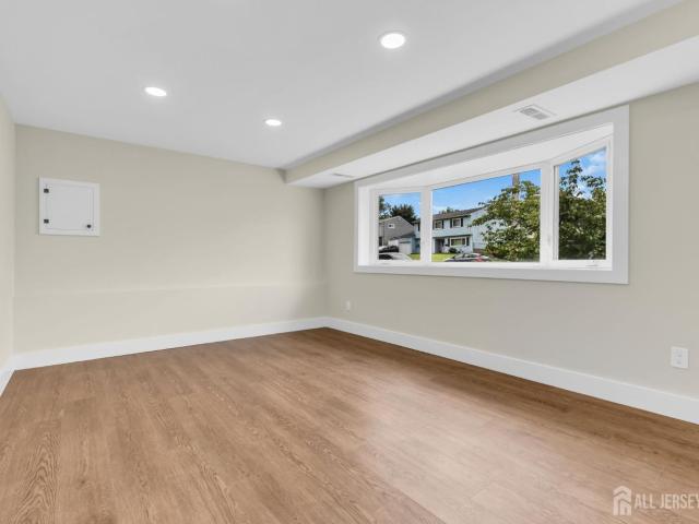 104 Southwood Drive
