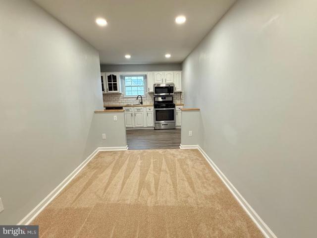104 Sandstone Court
