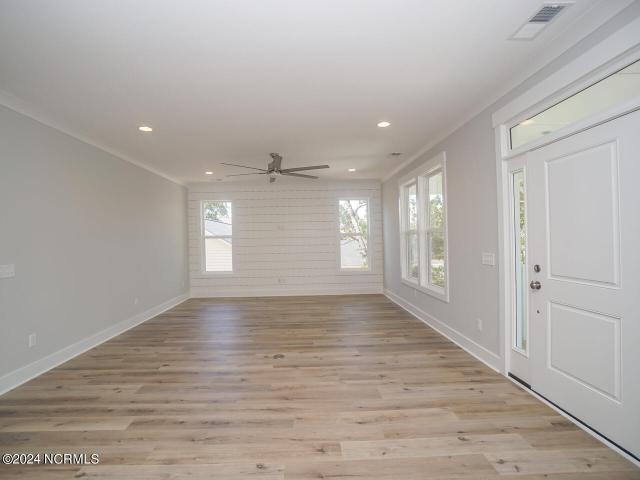 104 SE 6th Street