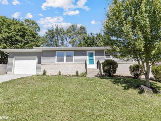 104 Shamrock Cir, Glenwood, IA 51534